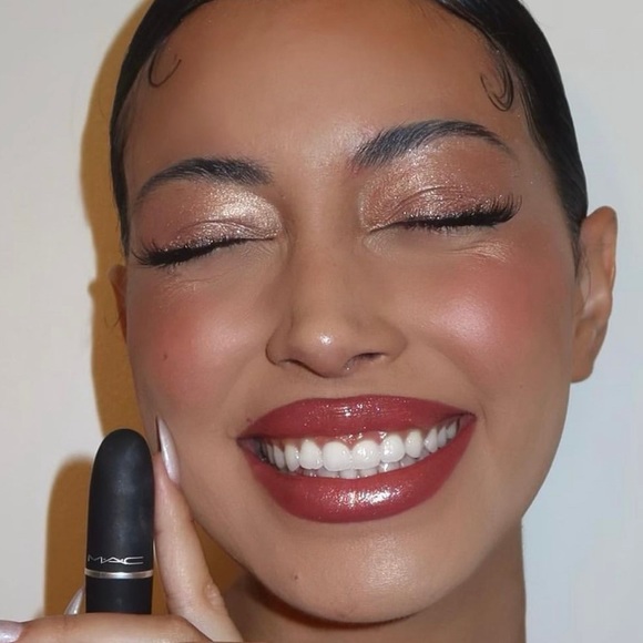MAC Cosmetics | Makeup | Mac Lustre Lipstick Good Form 53 Discontinued ...